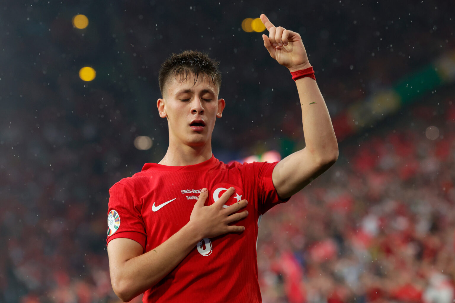 Arda Guller haciendo historia en la eurocopa