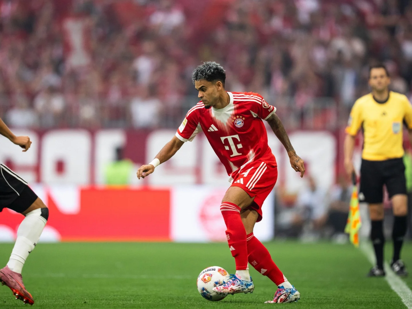Video Luis D az Marc En La Goleada Del Bayern M nich Sobre Hamburgo
